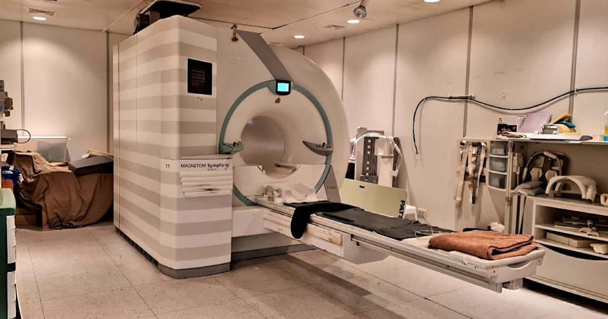 MRI SIEMENS MAGNETON SYMPHONY A TIM SYSTEM YOM 2009