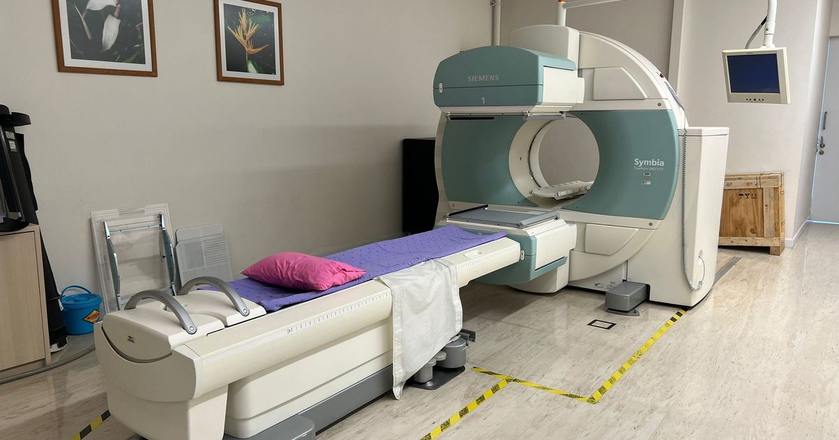 SPECT/CT SIEMENS , Symbian TruePoint T6 (6 Slice) YOM: 2009