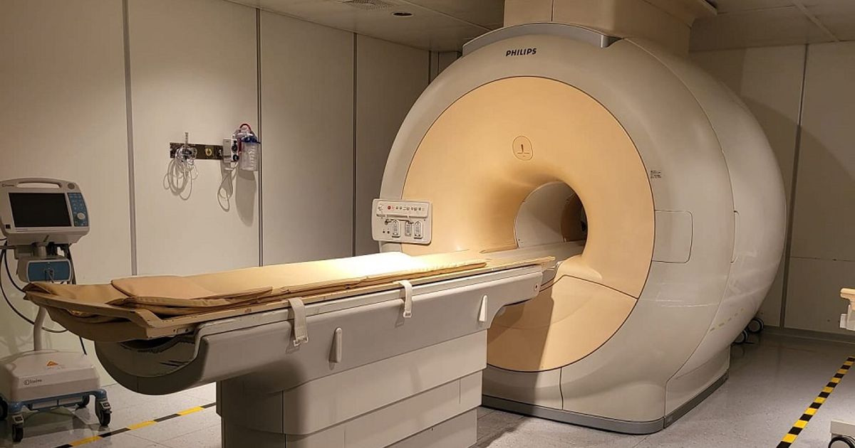 MRI Philips Achieva 3T YOM 2007